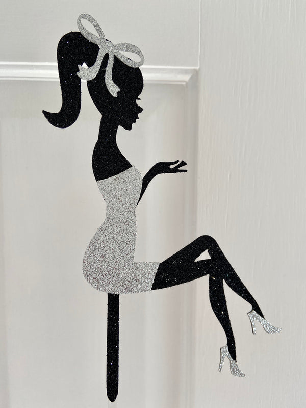 Girl sitting Cake topper/ set - Topptastic Ltd